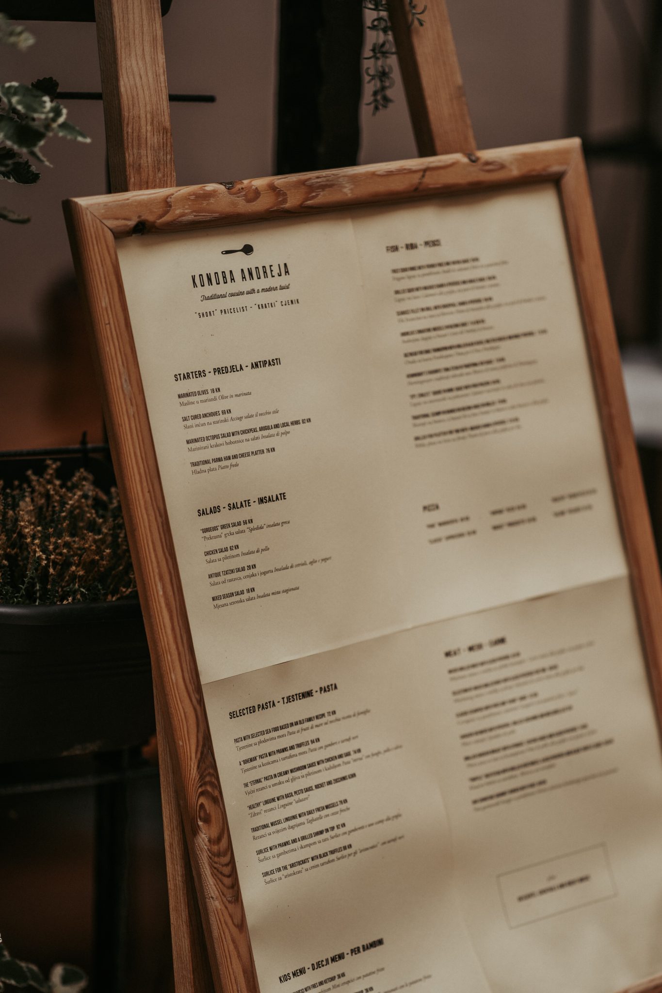 Professional Menu Design Dubai – Free Design & Fast Printing